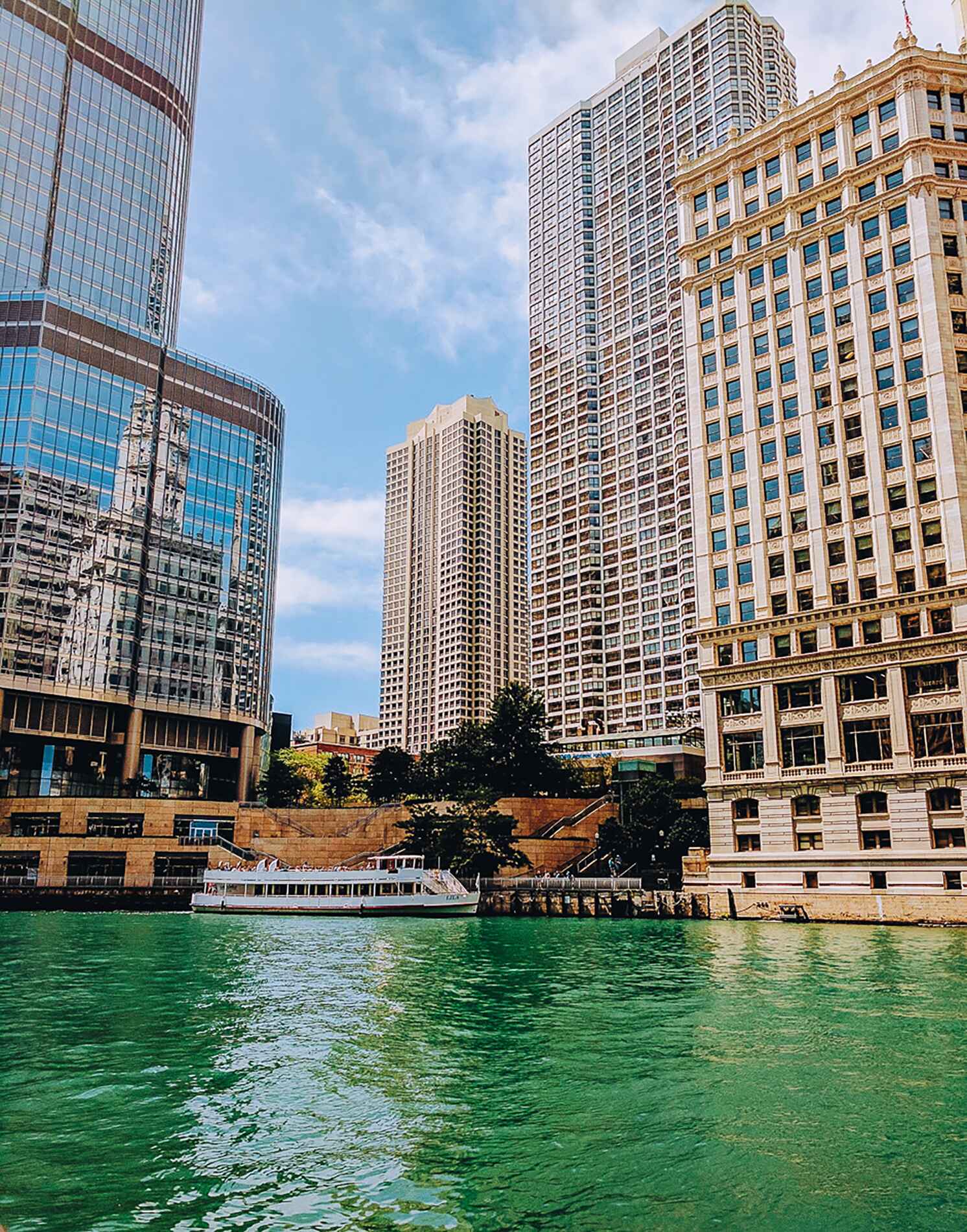 5 Best Reasons To Visit Chicago In The Spring - Southerner Says